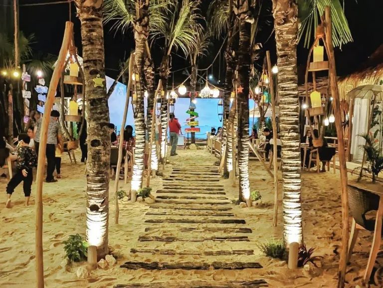 Beach Day Resto Semarang, Review Harga Menu Dan Lokasi - Travelandword
