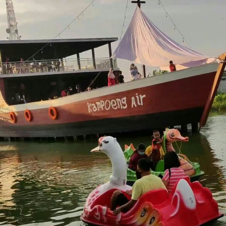 Kampoeng Air Resto Juwana Pati, Info Harga Menu & Lokasi - Travelandword