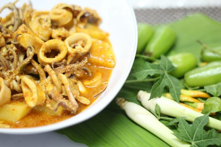 20 Makanan Khas Aceh Yang Harus Kamu Coba - Travelandword