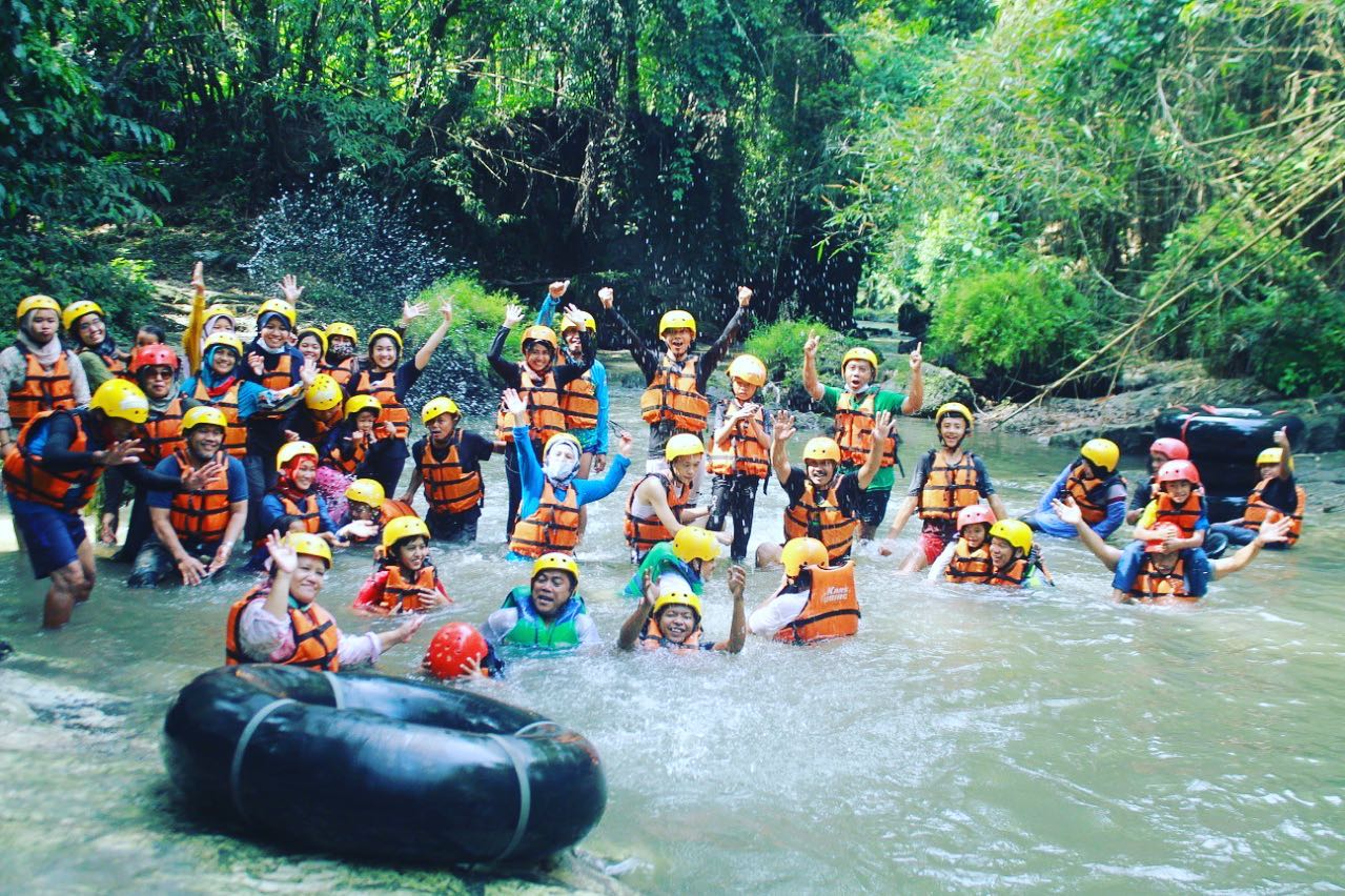 7 Tempat River Tubing di Jogja untuk Penyuka Susur Sungai - Travelandword
